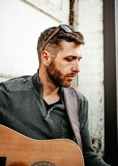 Reed Mitchell Premieres His New Debut Album ‘Hot & Cold’