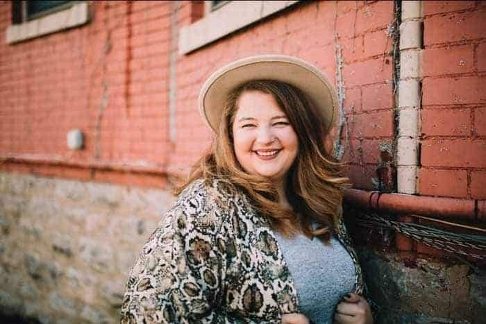Emily Myers Releases Official Music Video For New Single Unwrite Every Song