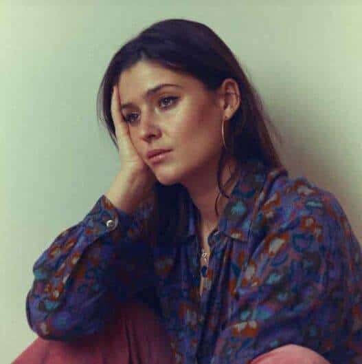 LÉON Releases New Single “And It Breaks My Heart”